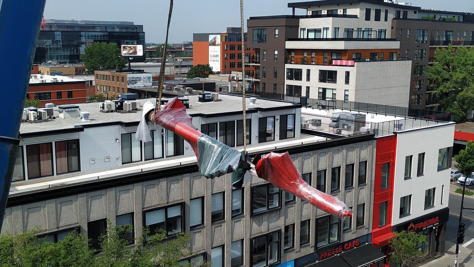 Efficient construction materials moving - Fast and secure